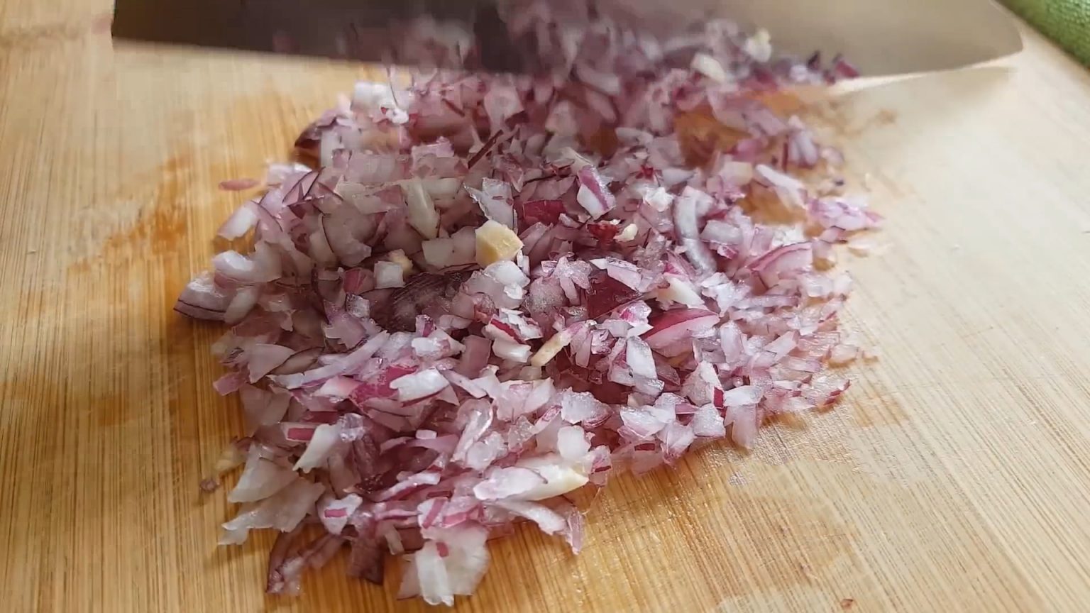 Cách làm Tương hột chấm gỏi cuốn ngon cực đơn giản