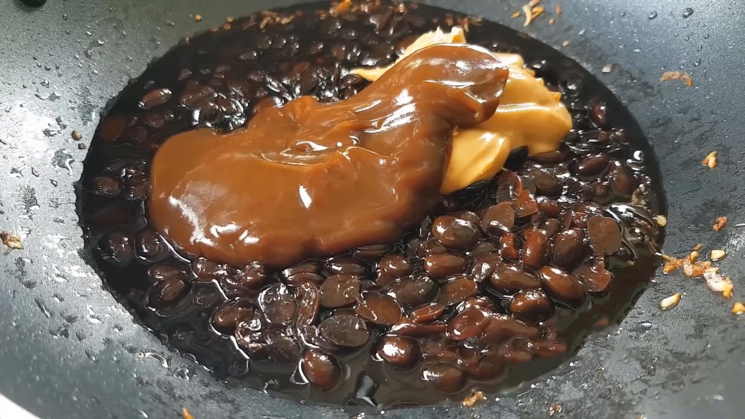 Cách làm Tương hột chấm gỏi cuốn ngon cực đơn giản